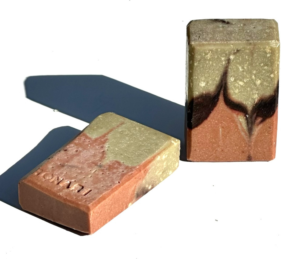 ‫Boo-Bee - סבון טבעי 3 עבודת יד חימרים ופצ’ולי | סופר-פארם‬