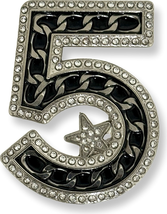 ‫Ronari - סיכת אמירה “5” בגימור כסף ושחור צ’ארם | סופר-פארם‬